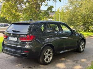 Melns BMW X5 2014 Rīga, ar dzinēja tilpumu 2.99 L un nobraukumu 350 tūkst. km par 15800 €, foto 2 vietnē AUTOMOTO.COM.LV