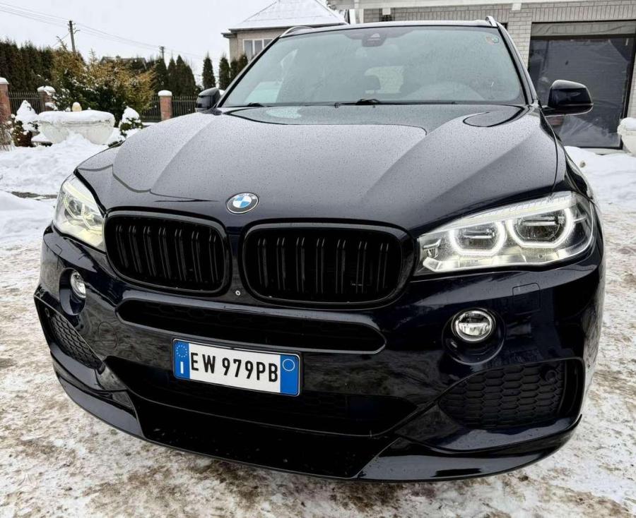 Melns BMW X5 2014 Kaišiadorys, ar dzinēja tilpumu 0.00 L un nobraukumu 304 tūkst. km par 18850 €, foto 4 vietnē AUTOMOTO.COM.LV