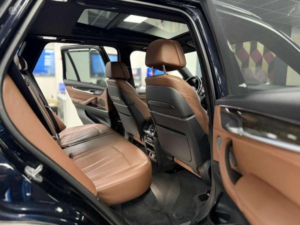 Melns BMW X5 2014 Klaipėda, ar dzinēja tilpumu 3.00 L un nobraukumu 291 tūkst. km par 22900 €, foto 10 vietnē AUTOMOTO.COM.LV