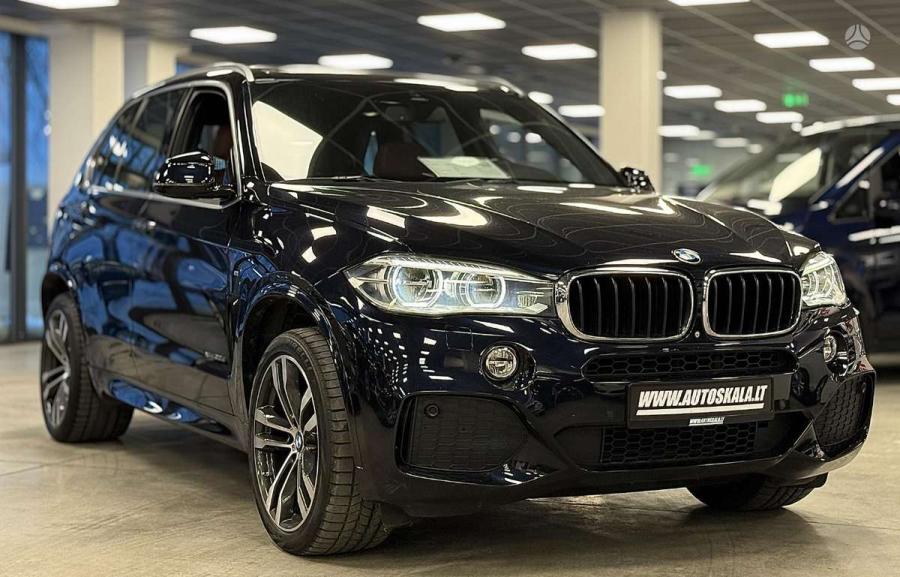 Black BMW X5 2014 in Klaipeda, with an engine capacity of 3.00 L and mileage of 291 thousand km for 22900 €, photo 23 on AUTOMOTO.COM.LV