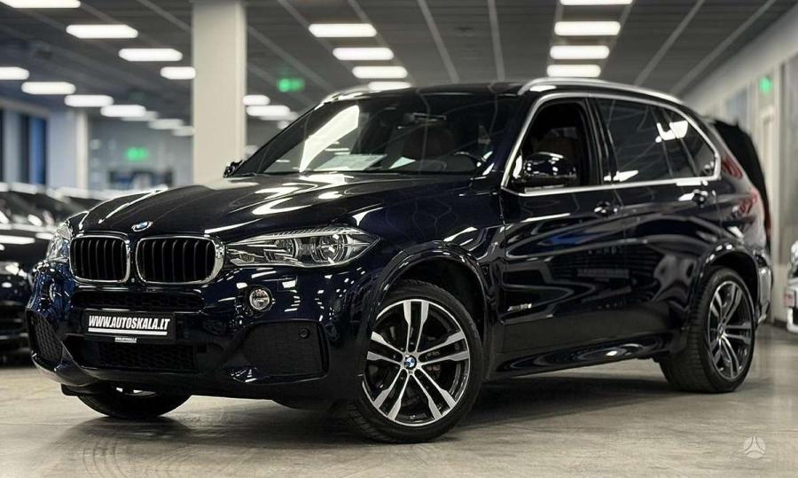 Black BMW X5 2014 in Klaipeda, with an engine capacity of 3.00 L and mileage of 291 thousand km for 22900 €, photo 24 on AUTOMOTO.COM.LV