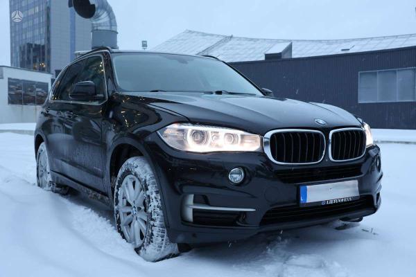 Black BMW X5 2014 in Vilnius, with an engine capacity of 2.98 L and mileage of 213 thousand km for 17000 €, photo 2 on AUTOMOTO.COM.LV