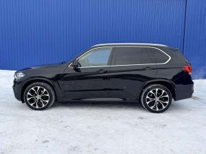 Black BMW X5 2014 in Kaunas, with an engine capacity of 3.00 L and mileage of 142 thousand km for 23800 €, photo 7 on AUTOMOTO.COM.LV