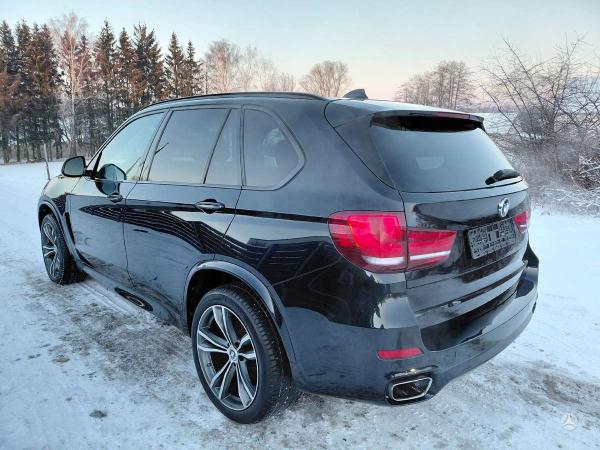 Black BMW X5 2014 in Vilkaviskis, with an engine capacity of 2.99 L and mileage of 171 thousand km for 19700 €, photo 6 on AUTOMOTO.COM.LV