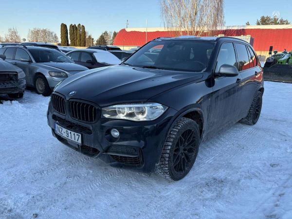 Melns BMW X5 2014 Rīga, ar dzinēja tilpumu 2.99 L un nobraukumu 283 tūkst. km par 17600 €, foto 1 vietnē AUTOMOTO.COM.LV