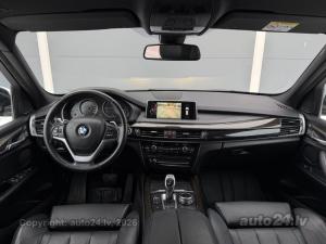 Black BMW X5 2014 in Tallinn, with an engine capacity of 2.00 L and mileage of 246 thousand km for 17500 €, photo 7 on AUTOMOTO.COM.LV