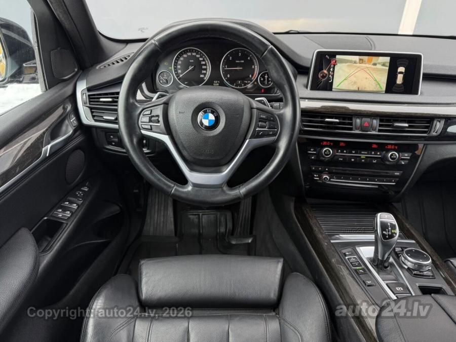 Black BMW X5 2014 in Tallinn, with an engine capacity of 2.00 L and mileage of 246 thousand km for 17500 €, photo 11 on AUTOMOTO.COM.LV
