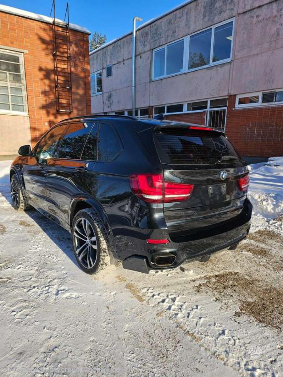 Melns BMW X5 2014 Viļņa, ar dzinēja tilpumu 2.99 L un nobraukumu 239 tūkst. km par 19500 €, foto 3 vietnē AUTOMOTO.COM.LV