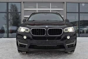 Black BMW X5 2014 in Vilnius, with an engine capacity of 2.99 L and mileage of 214 thousand km for 19000 €, photo 4 on AUTOMOTO.COM.LV