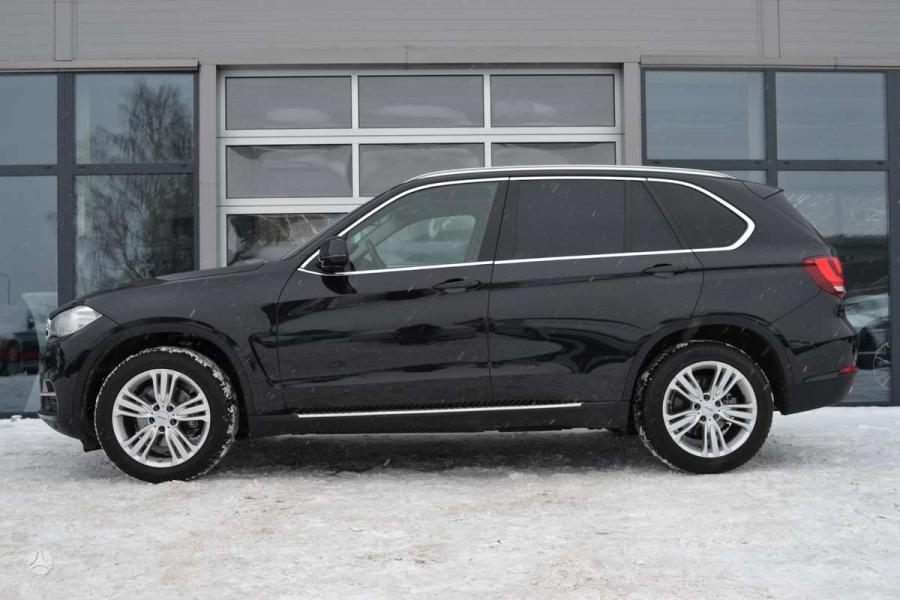 Black BMW X5 2014 in Vilnius, with an engine capacity of 2.99 L and mileage of 214 thousand km for 19000 €, photo 7 on AUTOMOTO.COM.LV