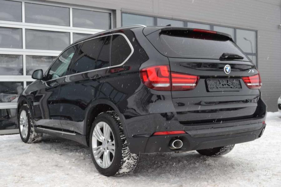 Black BMW X5 2014 in Vilnius, with an engine capacity of 2.99 L and mileage of 214 thousand km for 19000 €, photo 8 on AUTOMOTO.COM.LV
