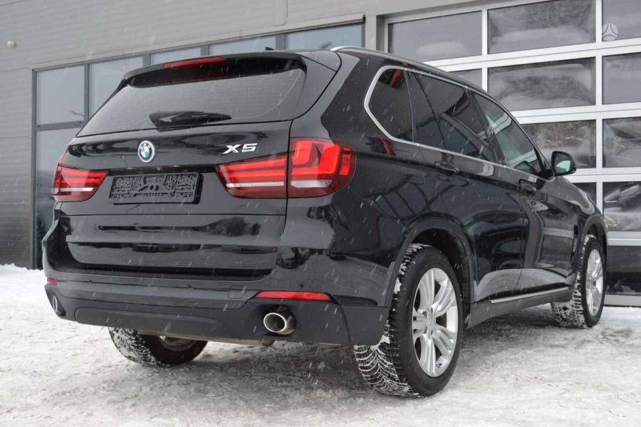 Black BMW X5 2014 in Vilnius, with an engine capacity of 2.99 L and mileage of 214 thousand km for 19000 €, photo 10 on AUTOMOTO.COM.LV