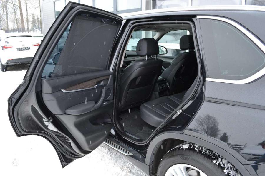 Black BMW X5 2014 in Vilnius, with an engine capacity of 2.99 L and mileage of 214 thousand km for 19000 €, photo 21 on AUTOMOTO.COM.LV
