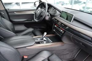 Black BMW X5 2014 in Vilnius, with an engine capacity of 2.99 L and mileage of 214 thousand km for 19000 €, photo 30 on AUTOMOTO.COM.LV