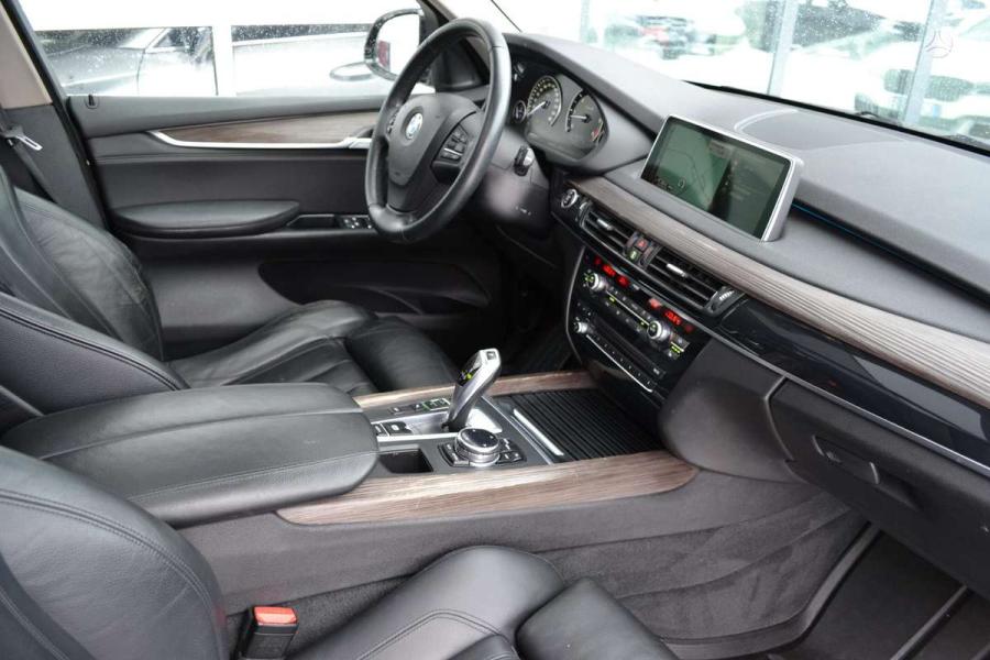 Black BMW X5 2014 in Vilnius, with an engine capacity of 2.99 L and mileage of 214 thousand km for 19000 €, photo 30 on AUTOMOTO.COM.LV