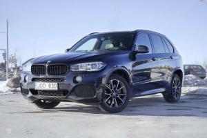 Melns BMW X5 2014 Viļņa, ar dzinēja tilpumu 4.40 L un nobraukumu 139 tūkst. km par 17500 €, foto  vietnē AUTOMOTO.COM.LV