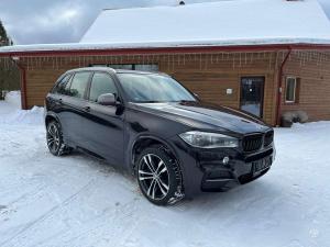 Melns BMW X5 2014 Kaišiadorys, ar dzinēja tilpumu 2.99 L un nobraukumu 260 tūkst. km par 20750 €, foto 2 vietnē AUTOMOTO.COM.LV