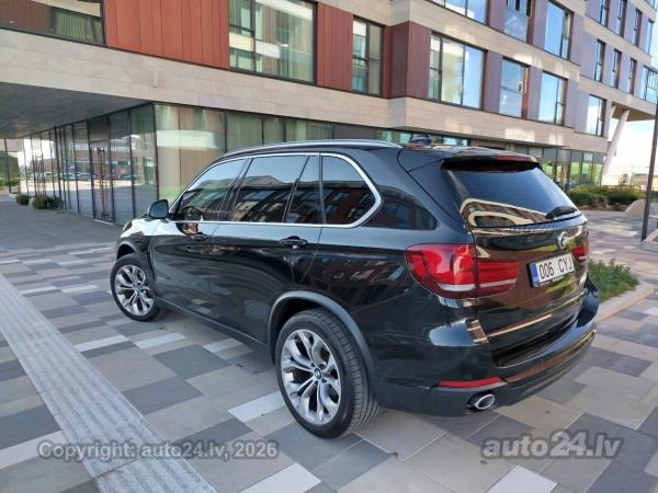 Melns BMW X5 2014 Tallina, ar dzinēja tilpumu 3.00 L un nobraukumu 179 tūkst. km par 18500 €, foto 6 vietnē AUTOMOTO.COM.LV