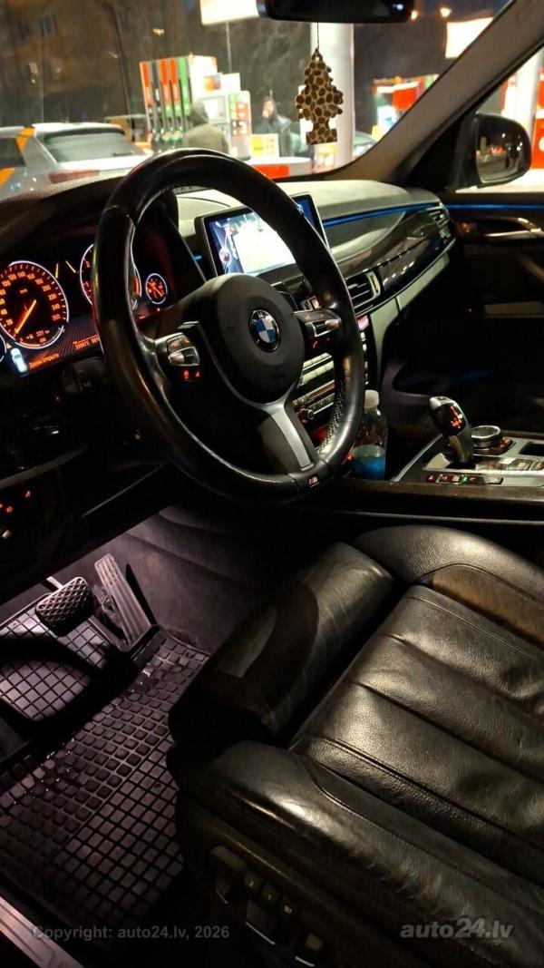 Black BMW X5 2014 in Tallinn, with an engine capacity of 3.00 L and mileage of 360 thousand km for 18999 €, photo 6 on AUTOMOTO.COM.LV