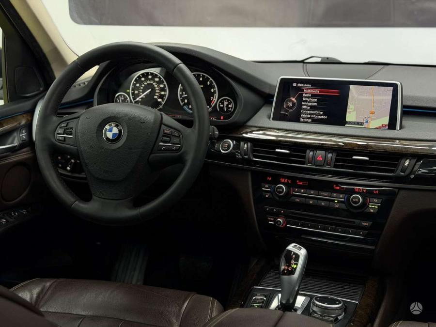 Melns BMW X5 2014 Viļņa, ar dzinēja tilpumu 2.98 L un nobraukumu 213 tūkst. km par 17000 €, foto 16 vietnē AUTOMOTO.COM.LV