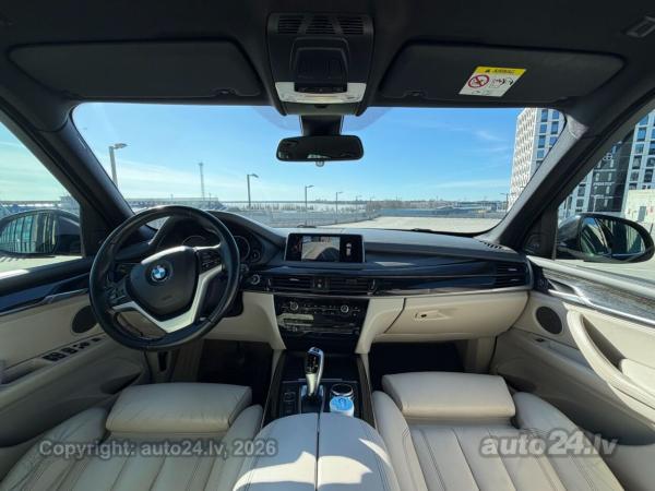 Melns BMW X5 2014 Tallina, ar dzinēja tilpumu 3.00 L un nobraukumu 268 tūkst. km par 20700 €, foto 11 vietnē AUTOMOTO.COM.LV