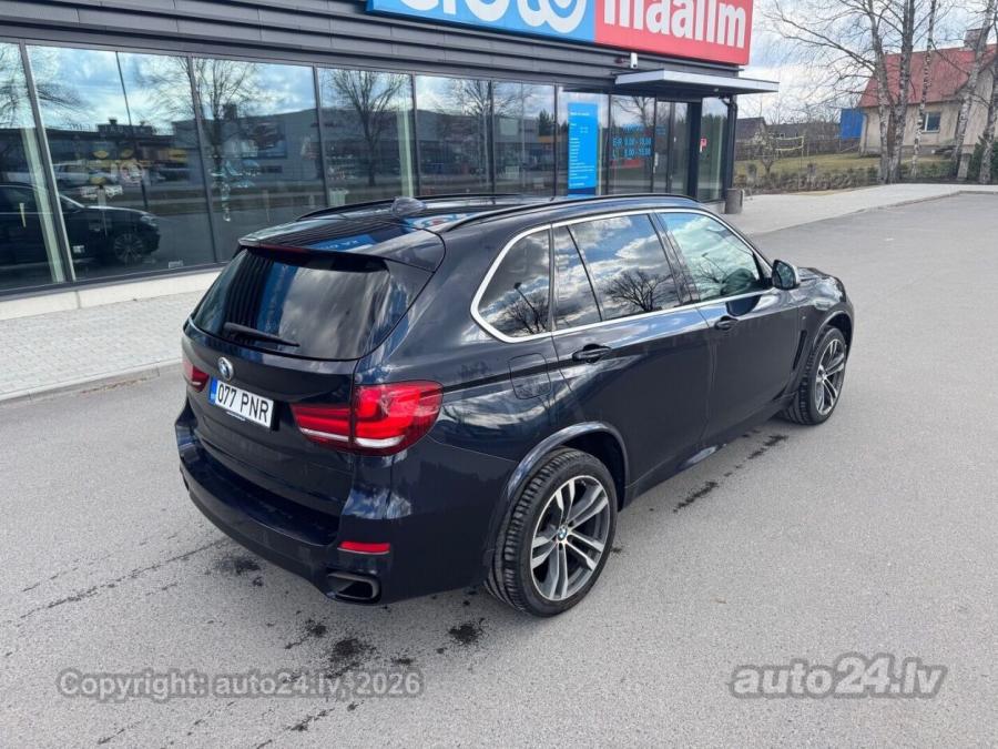 Melns BMW X5 2014 Tallina, ar dzinēja tilpumu 3.00 L un nobraukumu 154 tūkst. km par 29500 €, foto 4 vietnē AUTOMOTO.COM.LV