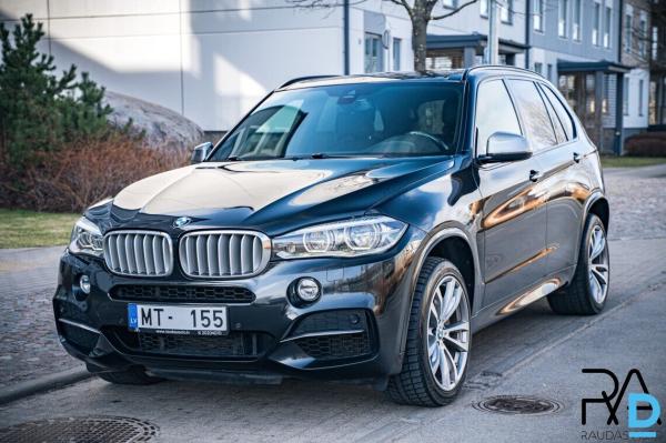 Melns BMW X5 2014 Rīga, ar dzinēja tilpumu 3.00 L un nobraukumu 255 tūkst. km par 19990 €, foto 1 vietnē AUTOMOTO.COM.LV