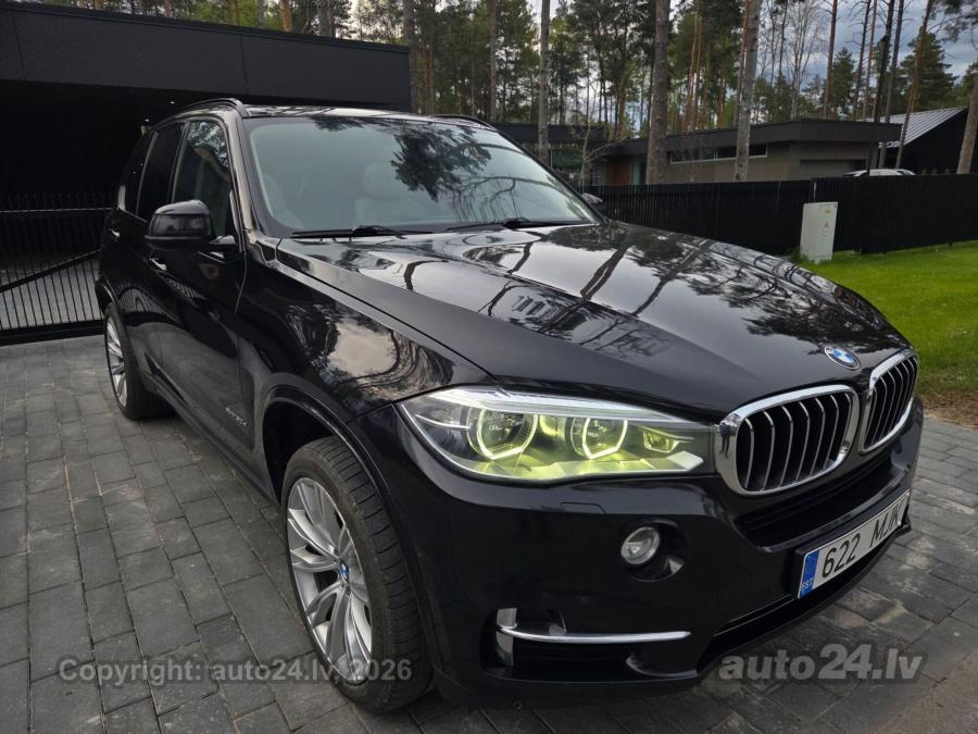 Melns BMW X5 2014 Tallina, ar dzinēja tilpumu 3.00 L un nobraukumu 282 tūkst. km par 16490 €, foto 5 vietnē AUTOMOTO.COM.LV