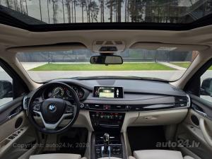 Melns BMW X5 2014 Tallina, ar dzinēja tilpumu 3.00 L un nobraukumu 282 tūkst. km par 16490 €, foto 8 vietnē AUTOMOTO.COM.LV