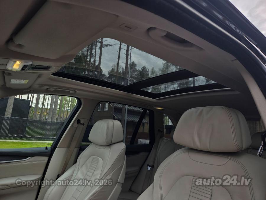 Melns BMW X5 2014 Tallina, ar dzinēja tilpumu 3.00 L un nobraukumu 282 tūkst. km par 16490 €, foto 11 vietnē AUTOMOTO.COM.LV