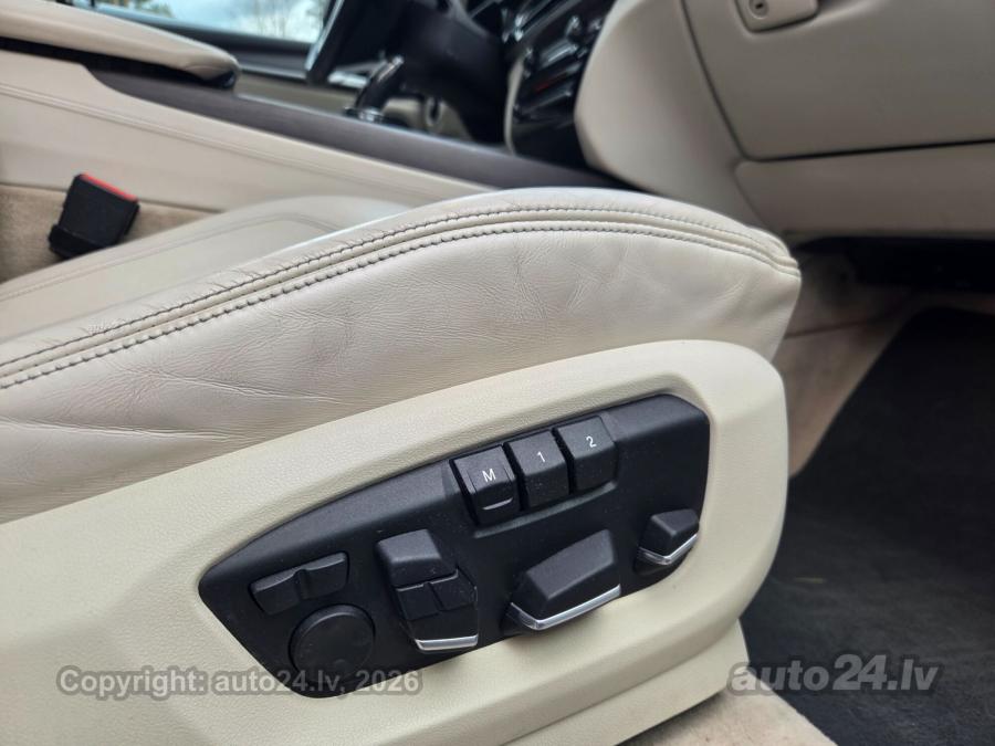 Melns BMW X5 2014 Tallina, ar dzinēja tilpumu 3.00 L un nobraukumu 282 tūkst. km par 16490 €, foto 20 vietnē AUTOMOTO.COM.LV