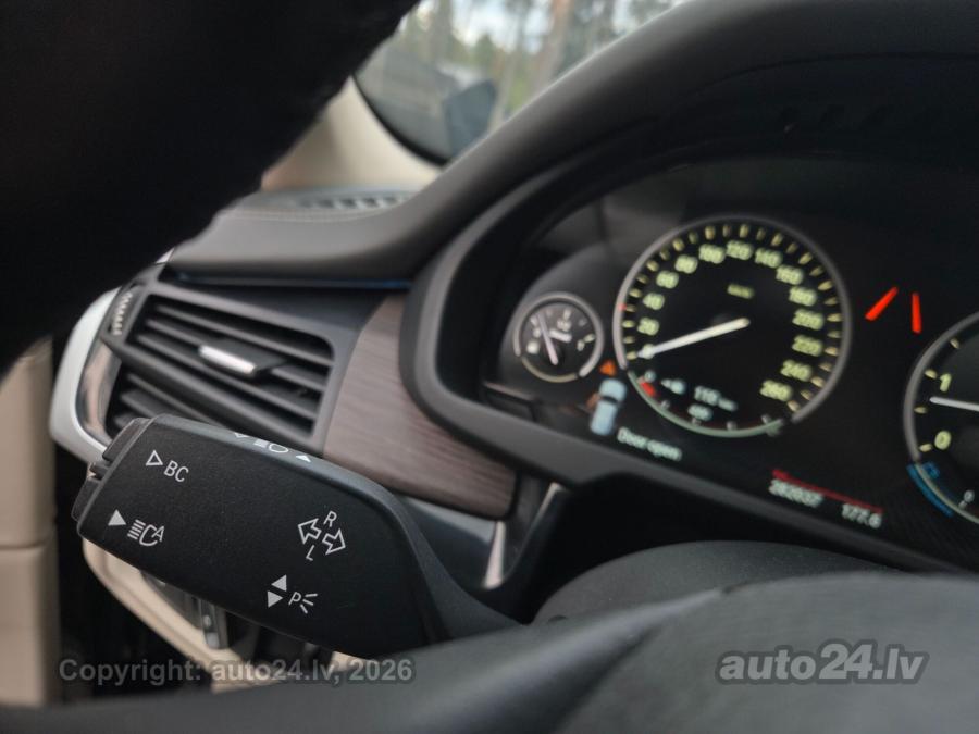 Melns BMW X5 2014 Tallina, ar dzinēja tilpumu 3.00 L un nobraukumu 282 tūkst. km par 16490 €, foto 23 vietnē AUTOMOTO.COM.LV