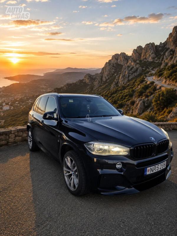 Black BMW X5 2014 in Vilnius, with an engine capacity of 3.00 L and mileage of 285 thousand km for 20500 €, photo 1 on AUTOMOTO.COM.LV