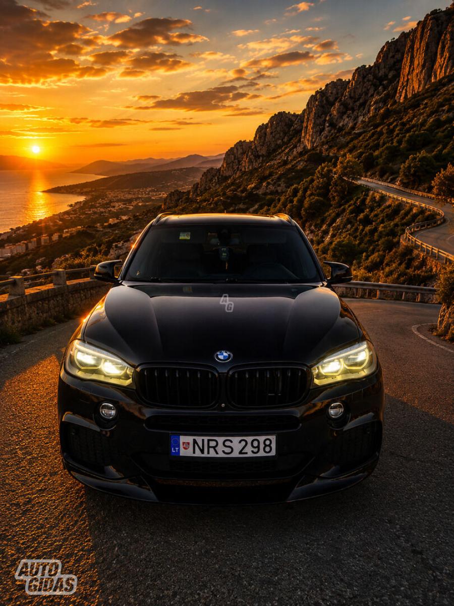 Black BMW X5 2014 in Vilnius, with an engine capacity of 3.00 L and mileage of 285 thousand km for 20500 €, photo 5 on AUTOMOTO.COM.LV