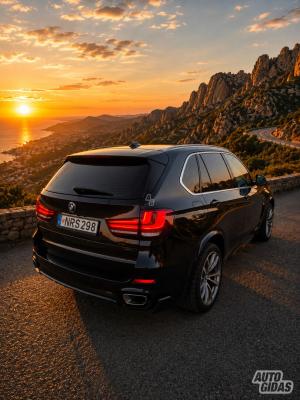 Black BMW X5 2014 in Vilnius, with an engine capacity of 3.00 L and mileage of 285 thousand km for 20500 €, photo 8 on AUTOMOTO.COM.LV