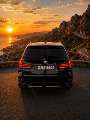 Black BMW X5 2014 in Vilnius, with an engine capacity of 3.00 L and mileage of 285 thousand km for 20500 €, photo 10 on AUTOMOTO.COM.LV