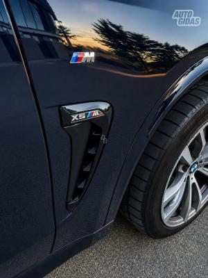 Black BMW X5 2014 in Vilnius, with an engine capacity of 3.00 L and mileage of 285 thousand km for 20500 €, photo 13 on AUTOMOTO.COM.LV