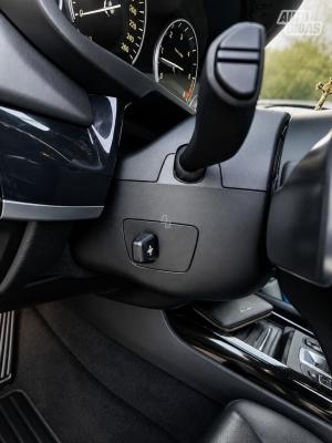 Black BMW X5 2014 in Vilnius, with an engine capacity of 3.00 L and mileage of 285 thousand km for 20500 €, photo 17 on AUTOMOTO.COM.LV