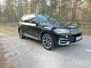 Черный БМВ Х5 2014 в Рига, объемом двигателя 3.00 л и пробегом 240 тыс. км за 18400 €, фото 4 на AUTOMOTO.COM.LV