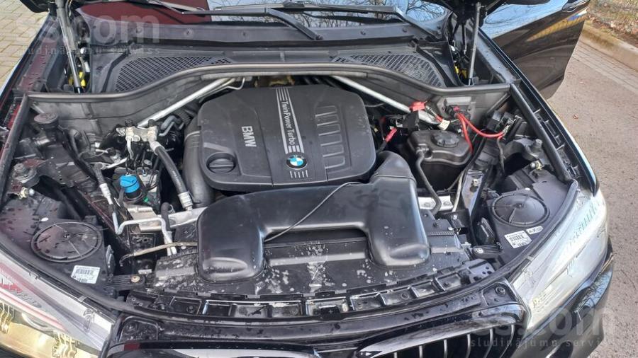 Black BMW X5 2014 in Riga, with an engine capacity of 3.00 L and mileage of 206 thousand km for 16950 €, photo 32 on AUTOMOTO.COM.LV