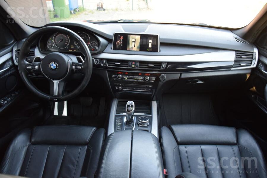 Black BMW X5 2014 in Riga, with an engine capacity of 3.00 L and mileage of 284 thousand km for 19950 €, photo 10 on AUTOMOTO.COM.LV