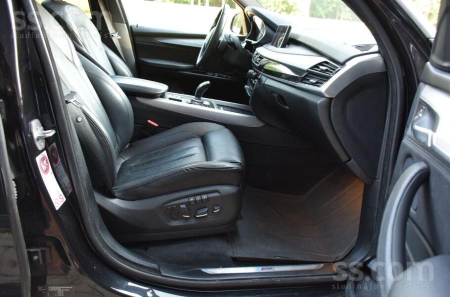 Black BMW X5 2014 in Riga, with an engine capacity of 3.00 L and mileage of 284 thousand km for 19950 €, photo 20 on AUTOMOTO.COM.LV