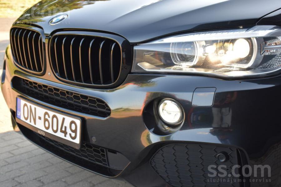 Black BMW X5 2014 in Riga, with an engine capacity of 3.00 L and mileage of 284 thousand km for 19950 €, photo 22 on AUTOMOTO.COM.LV