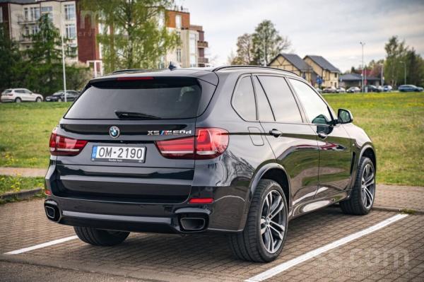 Melns BMW X5 2014 Rīga, ar dzinēja tilpumu 3.00 L un nobraukumu 0 tūkst. km par 21990 €, foto 4 vietnē AUTOMOTO.COM.LV