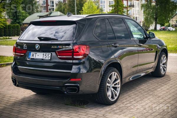 Melns BMW X5 2014 Rīga, ar dzinēja tilpumu 3.00 L un nobraukumu 0 tūkst. km par 18990 €, foto 4 vietnē AUTOMOTO.COM.LV
