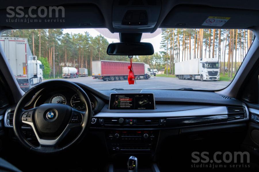 Melns BMW X5 2014 Rīga, ar dzinēja tilpumu 3.00 L un nobraukumu 228 tūkst. km par 18700 €, foto 13 vietnē AUTOMOTO.COM.LV