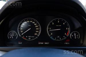 Melns BMW X5 2014 Rīga, ar dzinēja tilpumu 3.00 L un nobraukumu 228 tūkst. km par 18700 €, foto 18 vietnē AUTOMOTO.COM.LV