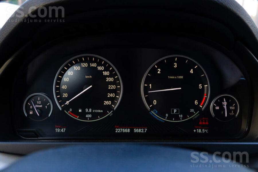 Melns BMW X5 2014 Rīga, ar dzinēja tilpumu 3.00 L un nobraukumu 228 tūkst. km par 18700 €, foto 18 vietnē AUTOMOTO.COM.LV