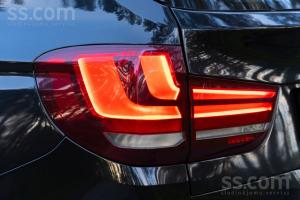 Melns BMW X5 2014 Rīga, ar dzinēja tilpumu 3.00 L un nobraukumu 228 tūkst. km par 18700 €, foto 22 vietnē AUTOMOTO.COM.LV