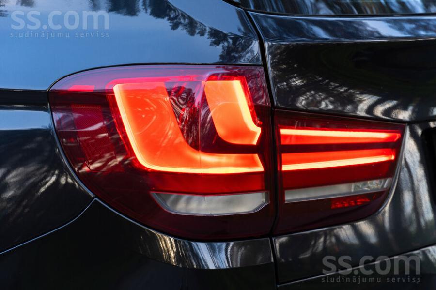 Melns BMW X5 2014 Rīga, ar dzinēja tilpumu 3.00 L un nobraukumu 228 tūkst. km par 18700 €, foto 22 vietnē AUTOMOTO.COM.LV